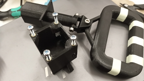 Ejection handle (3D printed) – Community Hub